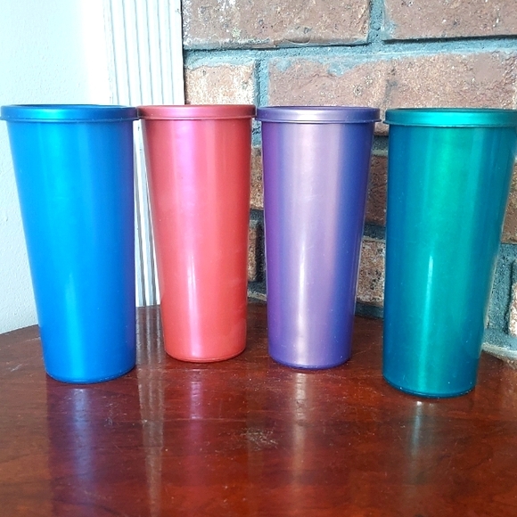 Tupperware | Dining | Tupperware Tumblers Dark Colors Lids 6 Oz Rust ...